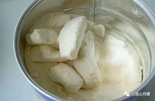 奶粉结块、颗粒 、难溶、起泡,是怎么回事?还能喝吗 知乎