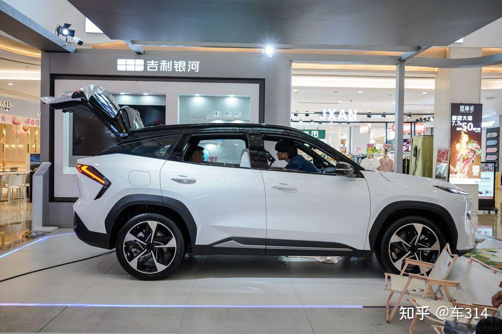 多维度大PK，吉利银河L7对比深蓝S7，谁更值得入手？ - 知乎