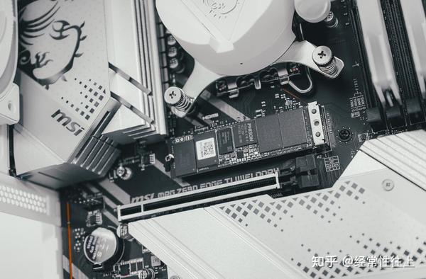 深度解读：RAM、DDR、DRAM对固态硬盘有哪些影响？ - 知乎