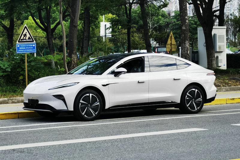 【飞凡F7实车曝光 将于2月5日亮相/最高续航666km】 - 知乎