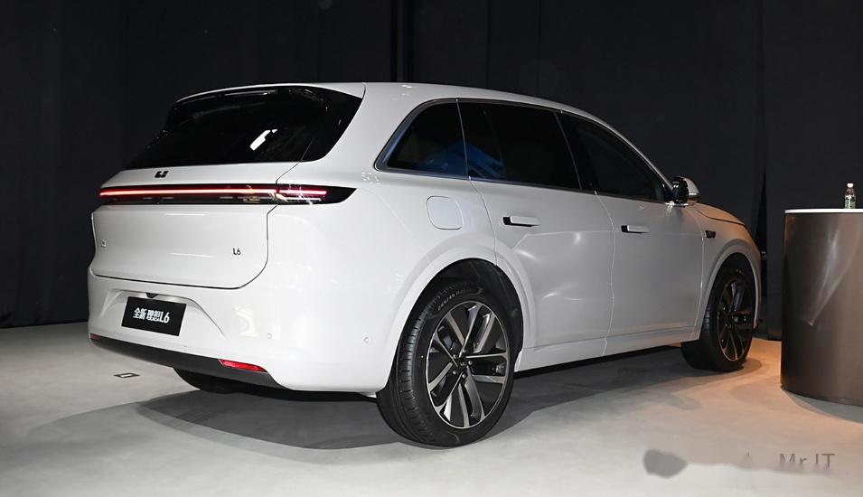 跑了800公里后发现，理想L6和特斯拉modelY，根本不是一个档次 - 知乎