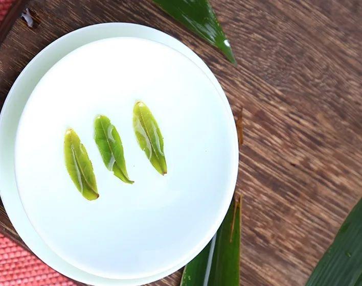 绿茶 藏在大别山深处的单片叶茶 六安（lù）瓜片 知乎 0183