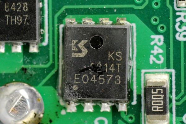 拆解报告：Yoobao羽博200W多功能便携式储能电源EN2 - 知乎