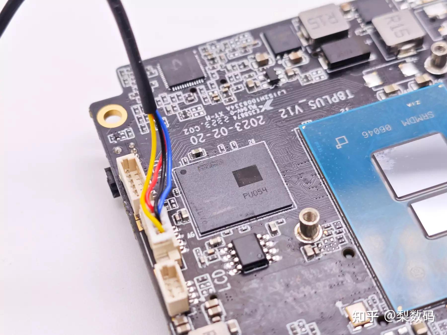 英特尔 Intel N100 超迷你主机开箱 - 知乎