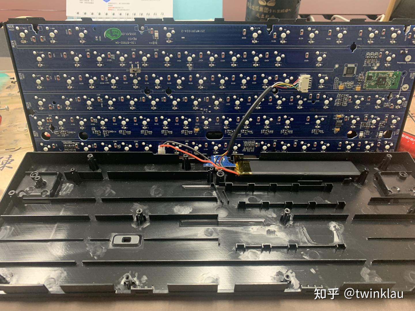 RK987A双模蓝牙键盘更换电池 - 知乎