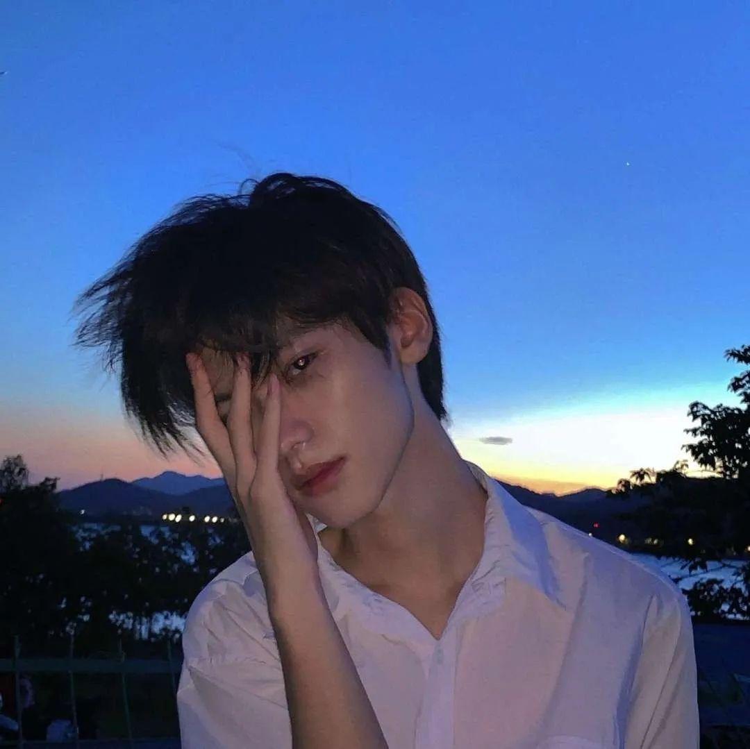 蓝色系头像 - 知乎