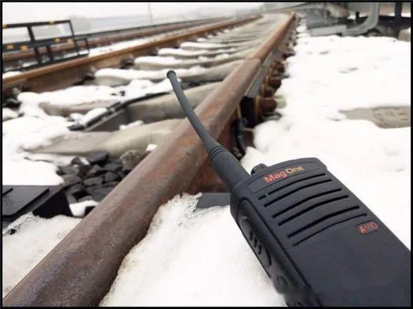 皮实耐用、稳定、高效，摩托罗拉Mag One A10D对讲机评测 - 知乎