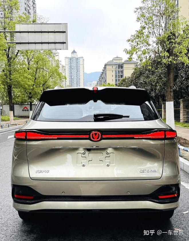 长安第四代cs75plus Ultra上市，哈弗H6和星越L都懵了 - 知乎