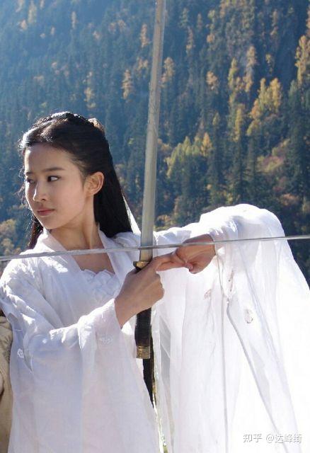 你心中最美的小龙女是谁？为什么李若彤版“小龙女”被奉为经典？ - 知乎