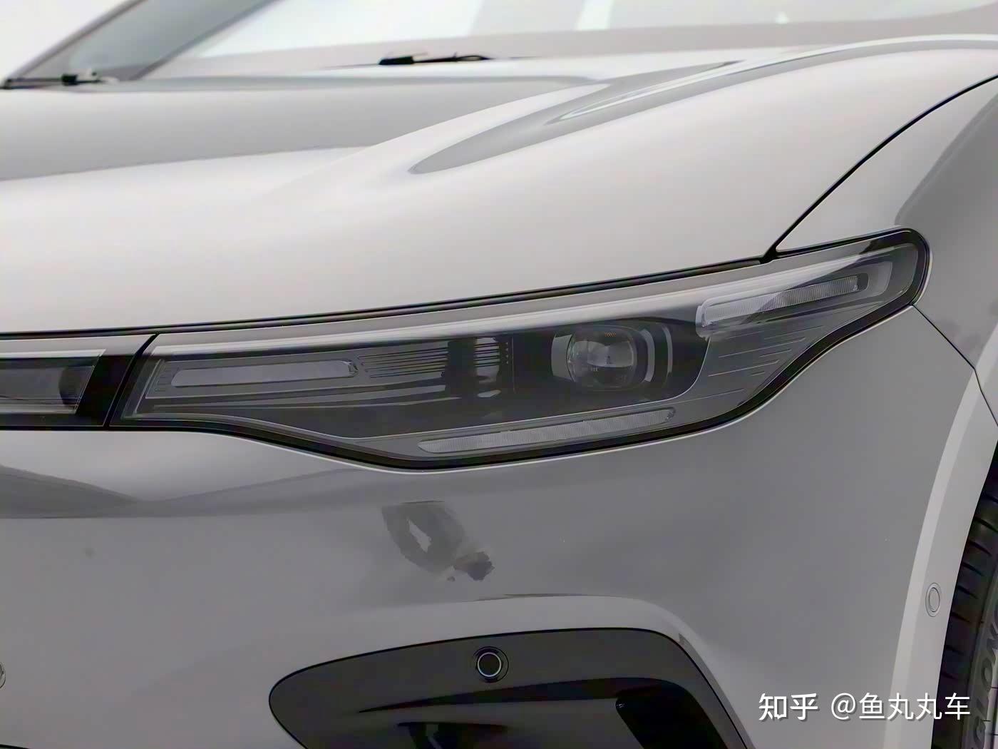 纯电小钢炮，全新零跑lafa5实拍，纯电续航605km/配激光雷达 - 知乎