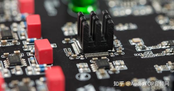 精工细作：旗舰级ES9038Pro解码耳放一体机EverSolo DAC-Z8 - 知乎