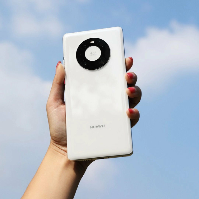 白色永不过时！盘点2022年值得入手的白色手机，哪款是你的菜？ - 知乎