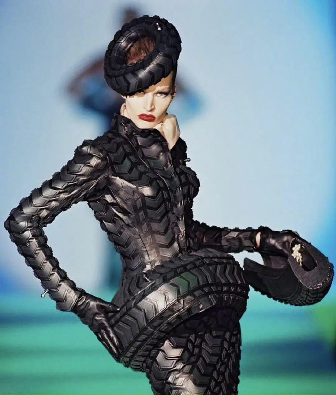 R.I.P Thierry Mugler——这个时尚界不能遗忘的名字，影响了一代设计师，重新定义了人们对服装的认知！ - 知乎