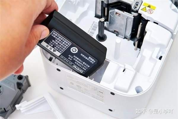 Brother兄弟标签打印机PT-910BT使用评测：简单快捷