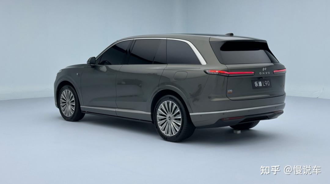 基于900伏架构打造，轴距3110mm 乐道L90实车亮相 - 知乎