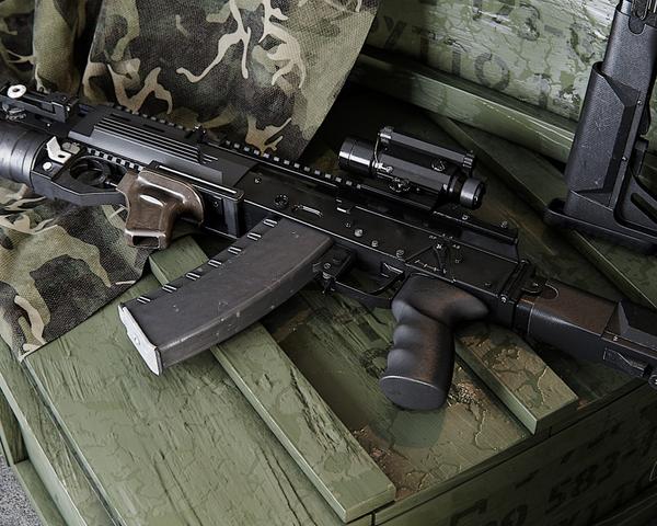揭穿俄罗斯新枪AK19的真面目：整容AK74 - 知乎