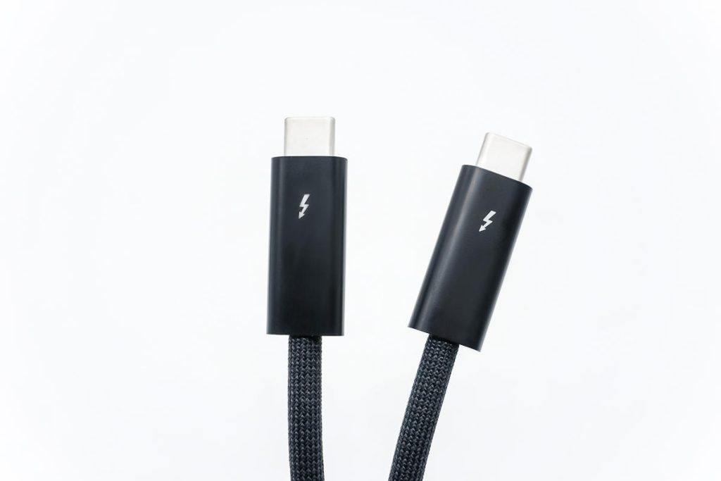 拆解报告：Apple苹果1.8米雷电4 Pro数据线A2734 - 知乎