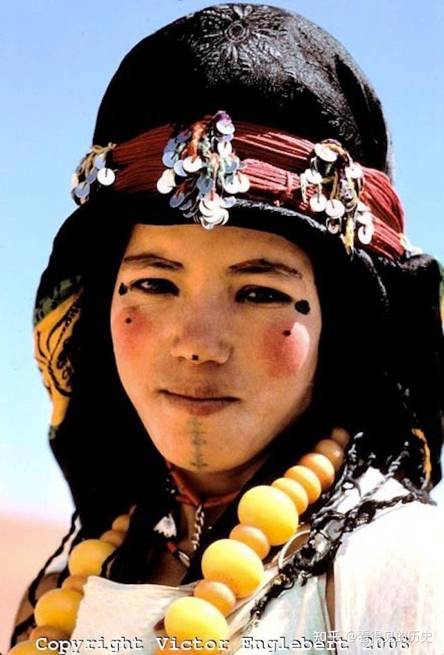 身穿民族服装的摩洛哥女性 别样的美丽 - 知乎