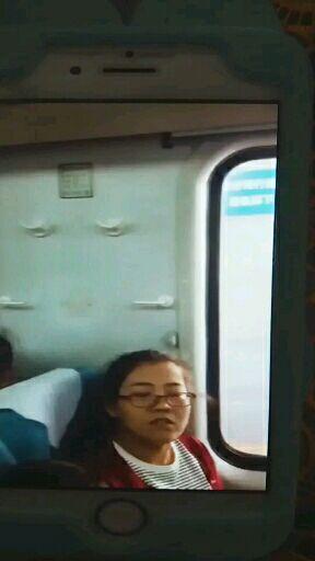 列车K546上又出现“座霸”！！！ - 知乎