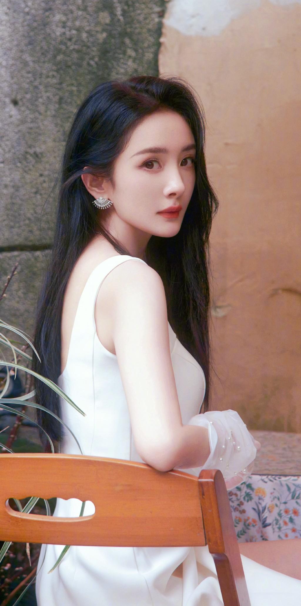 杨幂壁纸高清无水印~ - 知乎