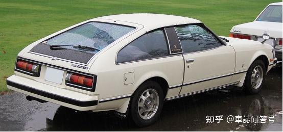生而为挑战日产Z的重头戏，第一代丰田Supra A40/A50