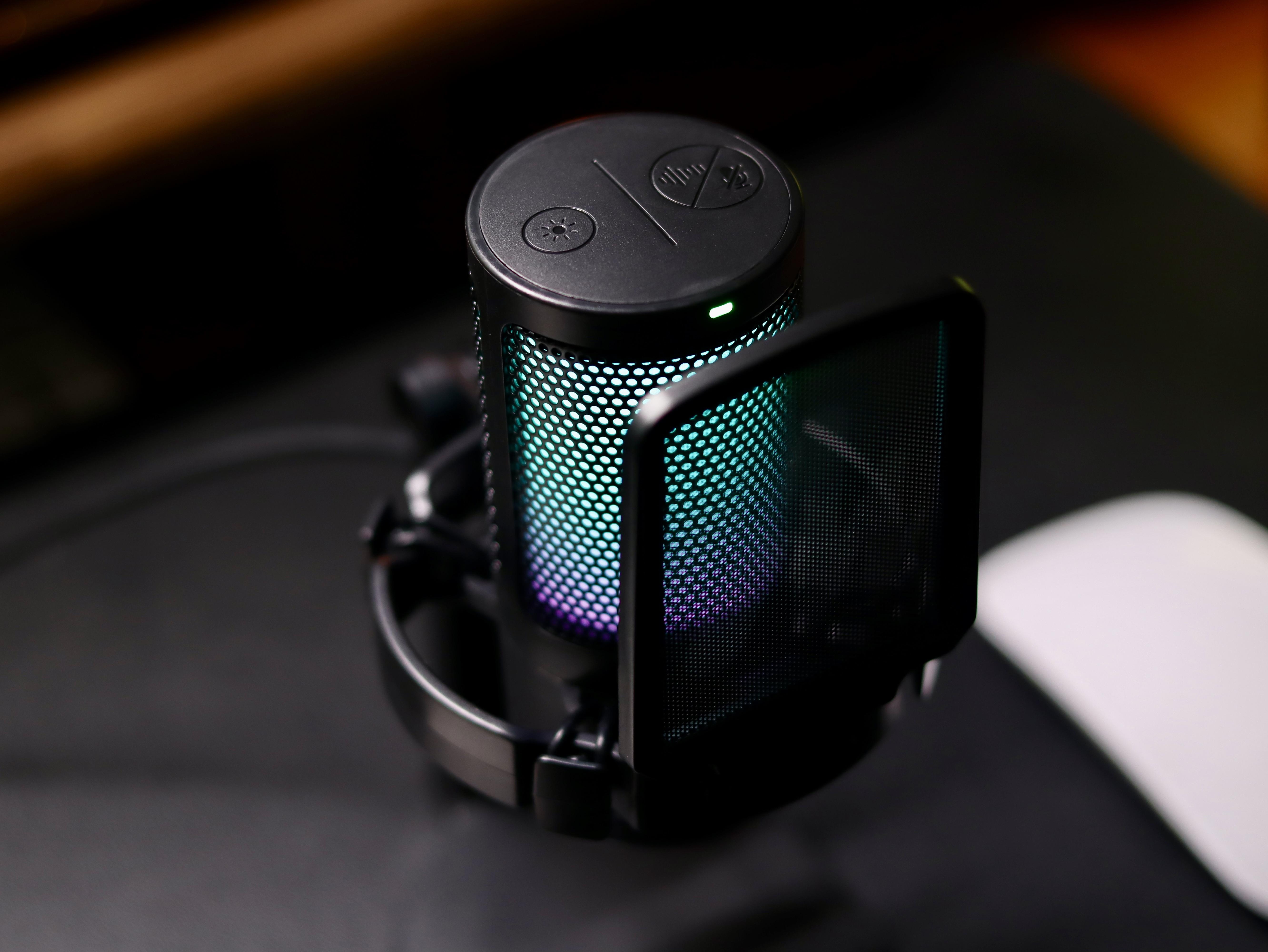 首发体验 | 闪克新品DM20麦克风使用分享，炫酷的RGB灯效，简直是桌搭神器！ - 知乎