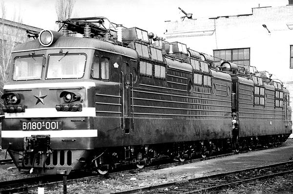 【科普】闪闪的红星——苏联铁道部VL80R型和VL80S型电力机车 - 知乎