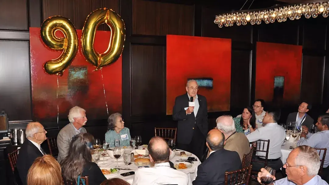 向传奇致敬！写在诺贝尔得主E.J. Corey教授九十岁庆典 - 知乎