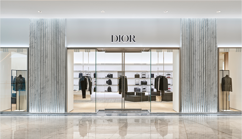 #潮流资讯# Dior 这些年带给我们的奢华视觉陈列... - 知乎
