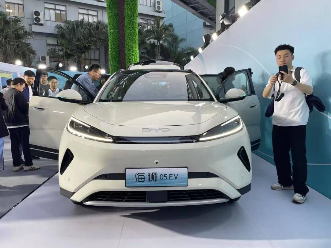 11.78万元起，海狮05EV：标配天神之眼，更有冷暖冰箱 - 知乎