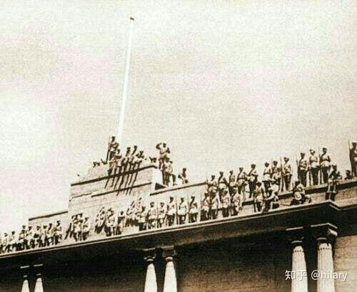 五星红旗迎风飘扬 - 知乎