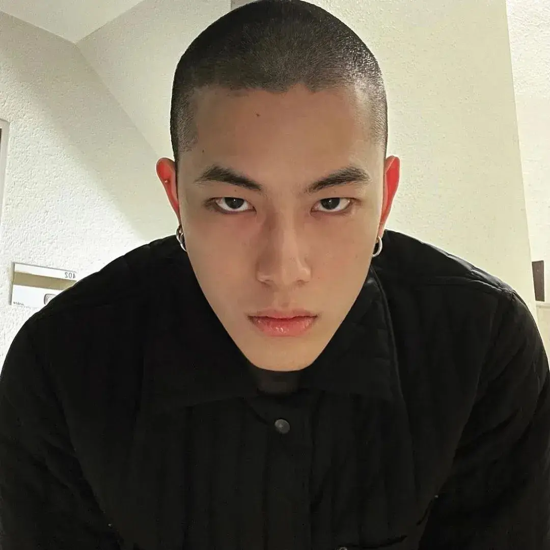 181张好看的男生头像 - 知乎