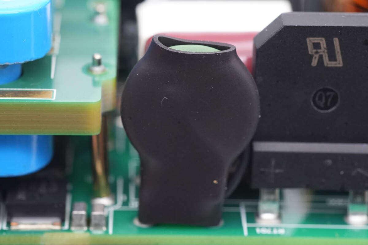 拆解报告：HUAWEI华为600W直流电源模块PAC600S56-CB - 知乎