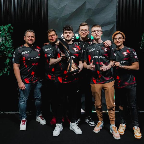 FaZe成功夺冠EPL S17 - 知乎