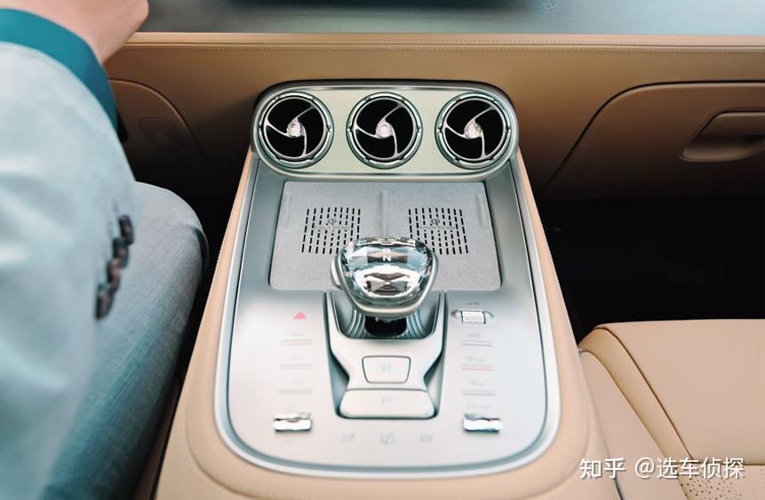 2023款腾势N8，标配的云辇-C智能悬挂有这几个功能 - 知乎