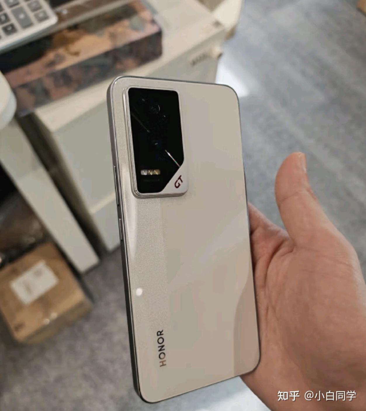 荣耀gt和荣耀magic7都有哪些亮点和槽点？哪个更值得入手？ - 知乎