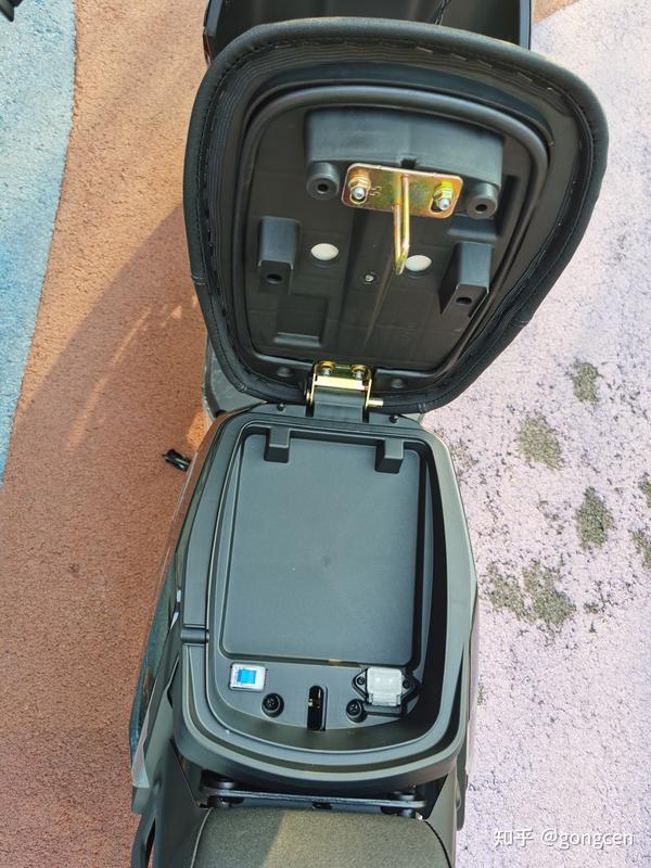 关于小牛F200你可能想知道的所有事 - 知乎