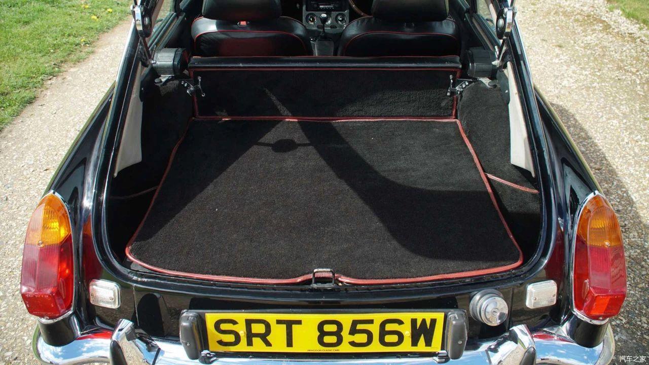 全世界仅有五辆 罕见的1981年款 MGB GT V8 SEC - 知乎