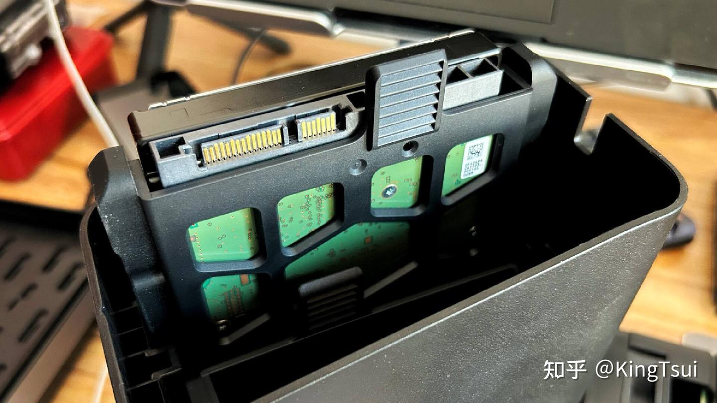 极空间 Z2PRO & Q2C NAS 及关联服务的体验 - 知乎