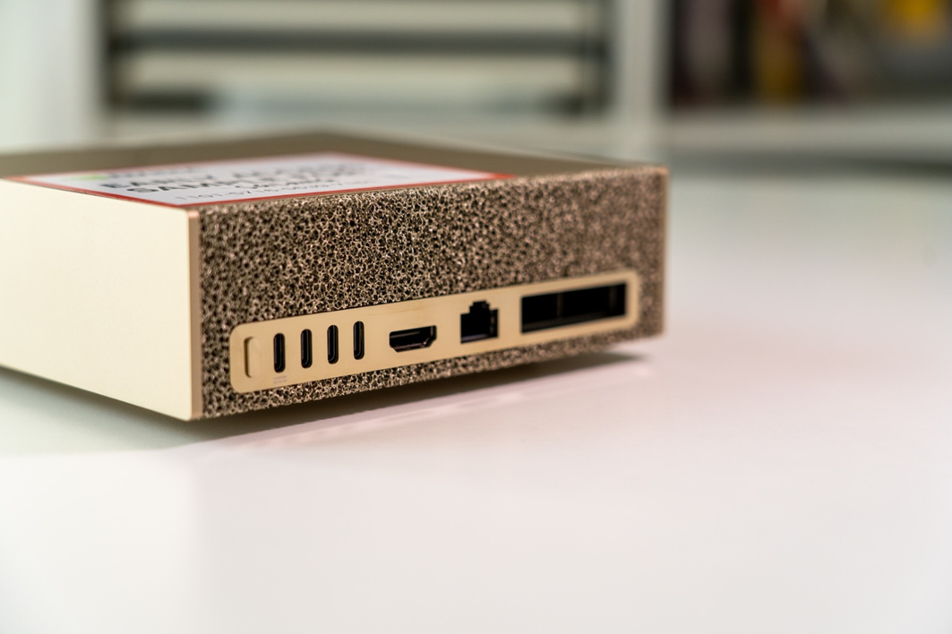 NVIDIA DGX Spark 深度评测：个人超算的新标准 - 知乎