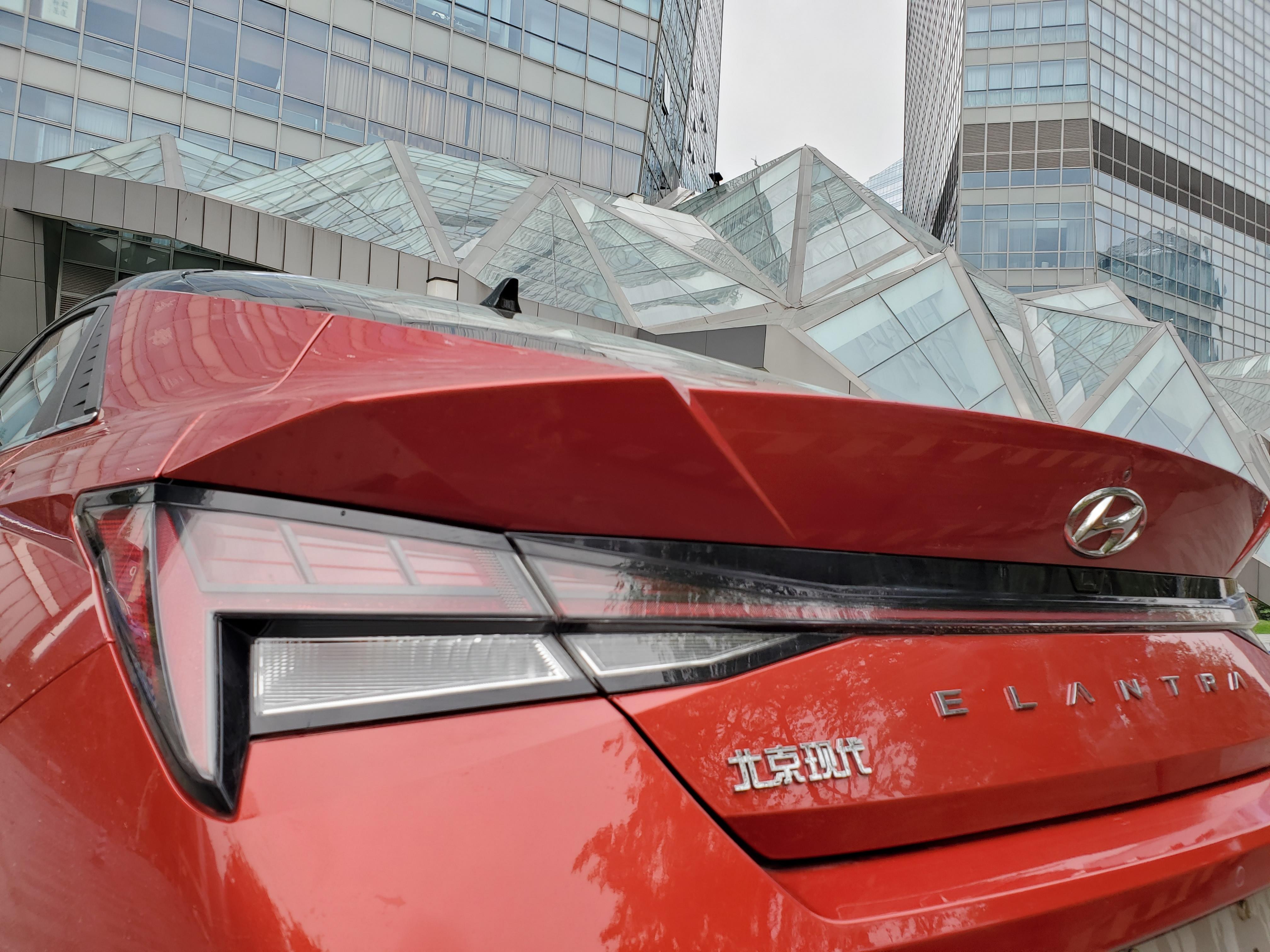 试驾第七代伊兰特：实测百公里油耗4.8L，1.5L+CVT堪比混动？ - 知乎