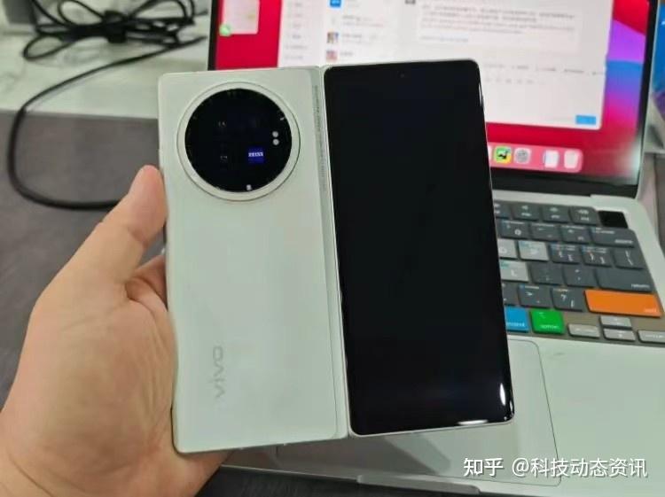 vivo止不住降价，已经降价1800元，折叠屏+16GB+512GB+骁龙8Gen3 - 知乎