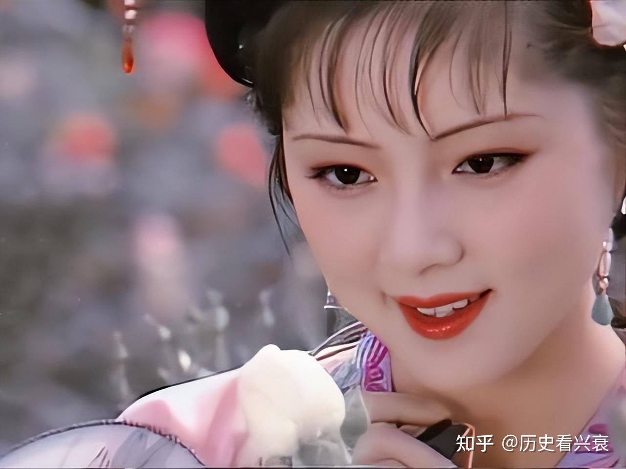 为什么薛姨妈告诉她,准备将她嫁给宝玉为妻后,宝钗竟然哭了? 知乎
