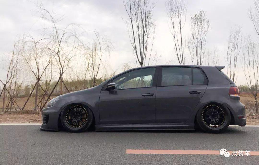 虽然手动挡更有乐趣，这辆高尔夫MK6却选择变成低趴美男子！ - 知乎