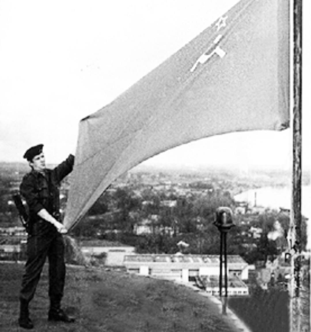 档案：暴走的“黑色贝雷帽”--里加OMOH - 知乎