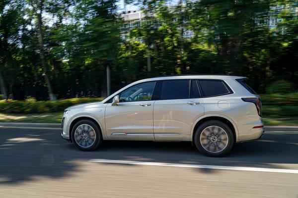 2.0T+9AT，车长超5米，6/7座可选，这款SUV堪称性价比之王？ - 知乎