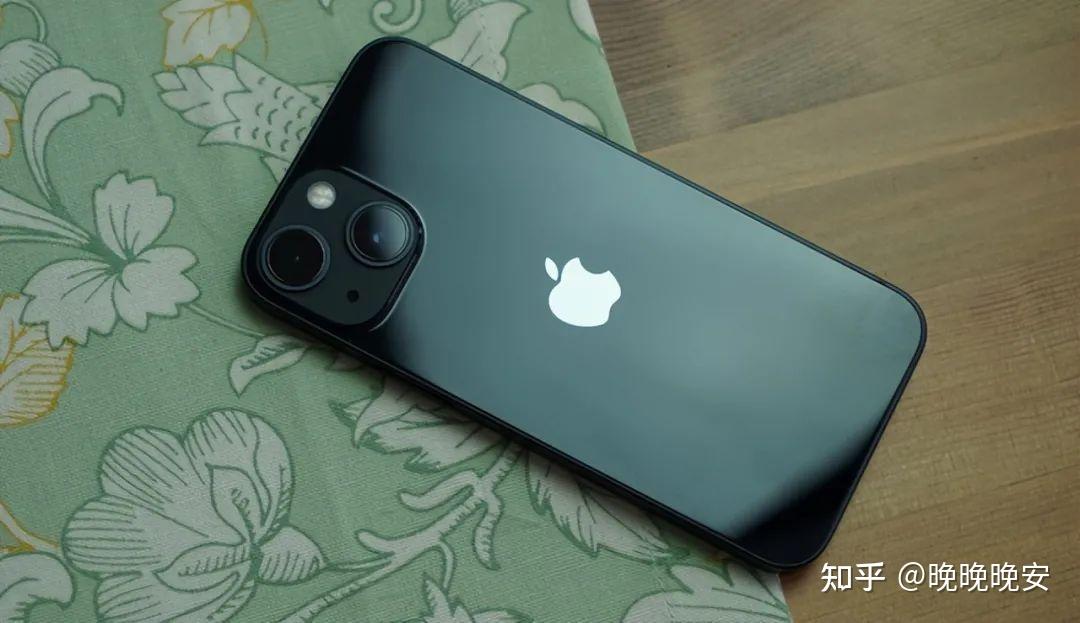 2022年618买iPhone13还是12？