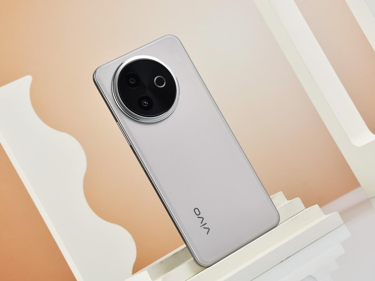 vivo Y300i全面评测：抗摔又抗打的千元小钢炮 - 知乎