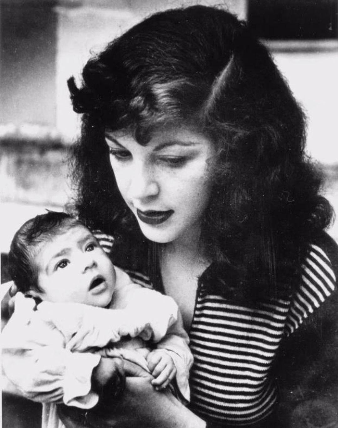 每日艺术分享 - 知乎