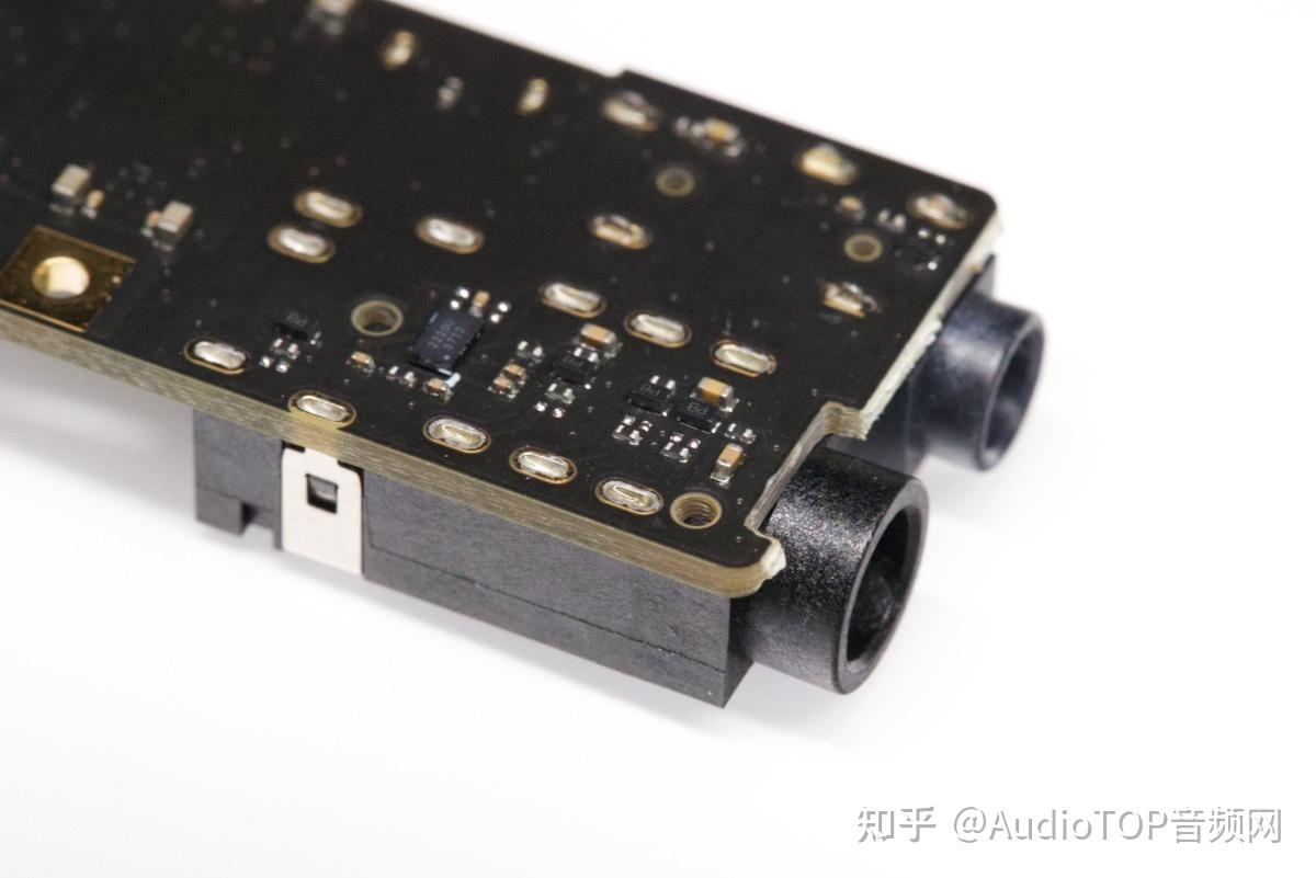 功率破表：小尾巴解码器KA13评测+拆解 - 知乎